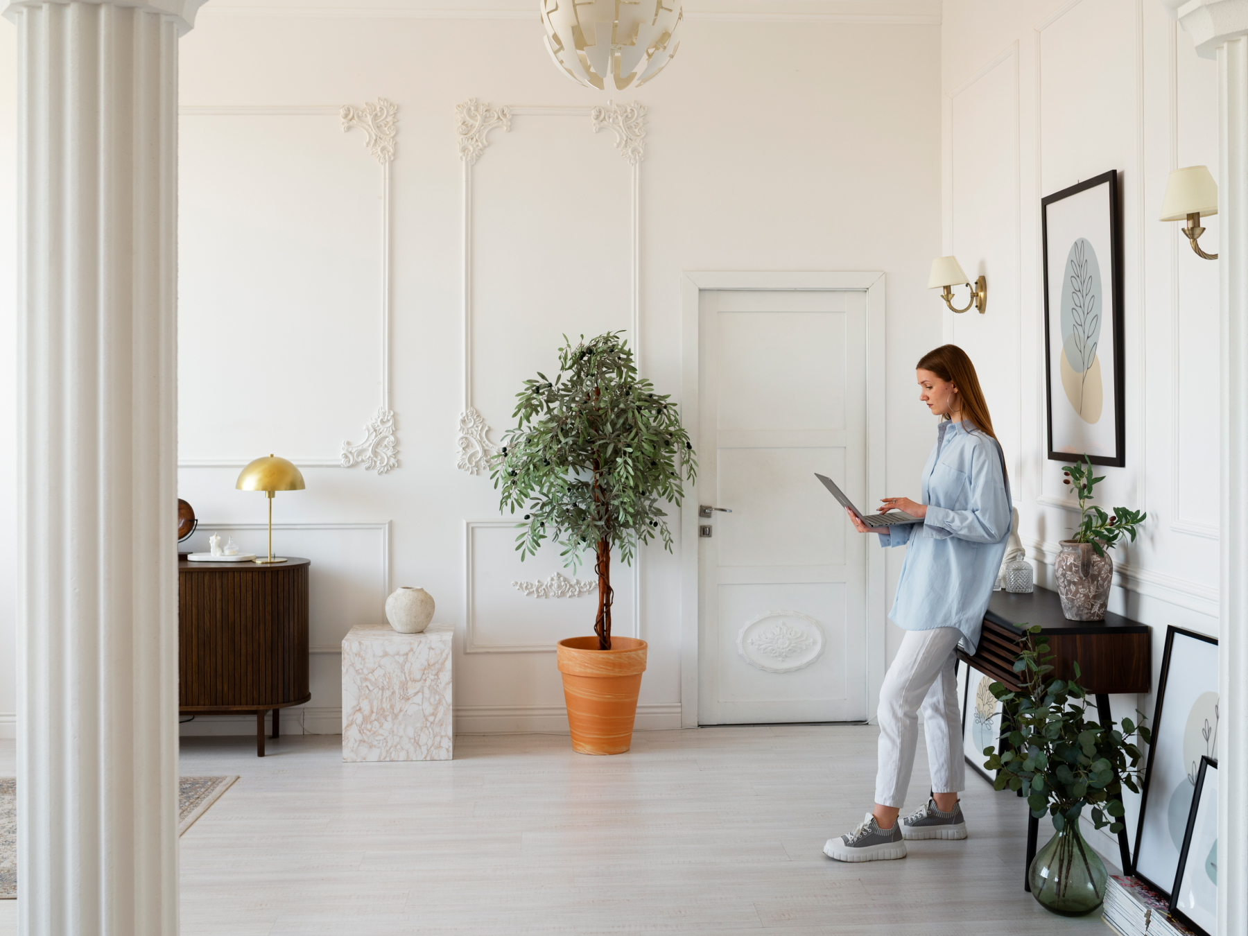 Creatively elevate your space with load-bearing columns Creatively elevate your space with load-bearing columns